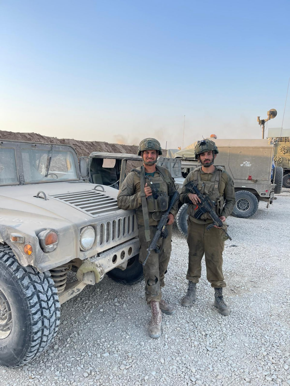 Help IDF combat soldiers & civil squads